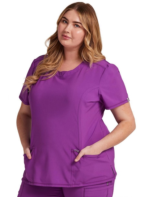 Uniforme Cherokee Infinity para mujer 1